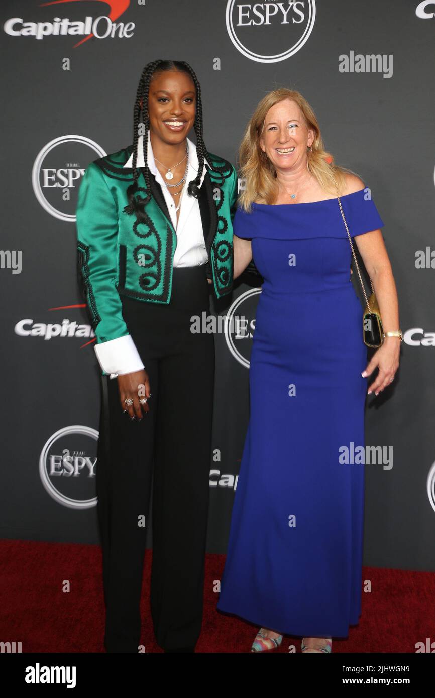 Hollywood, Ca. 20th July, 2022. Diamond DeShields and Catherine ...