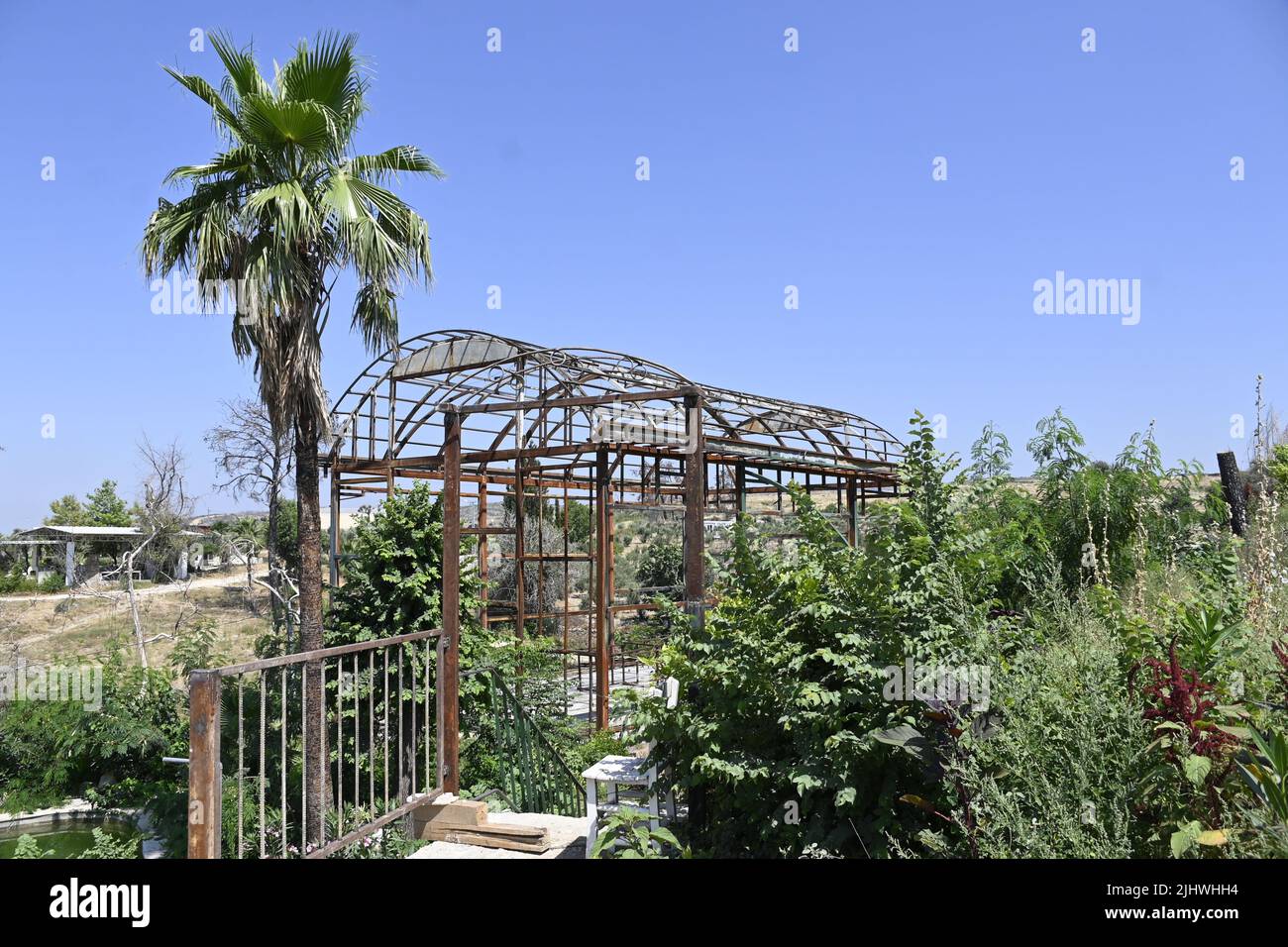 19 July 2022, Turkey, Kalemler/Manavgat: All that remains of the former ...