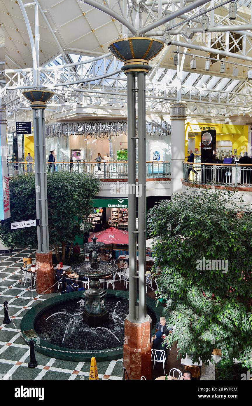 Outer view of shopping mall hi-res stock photography and images - Alamy