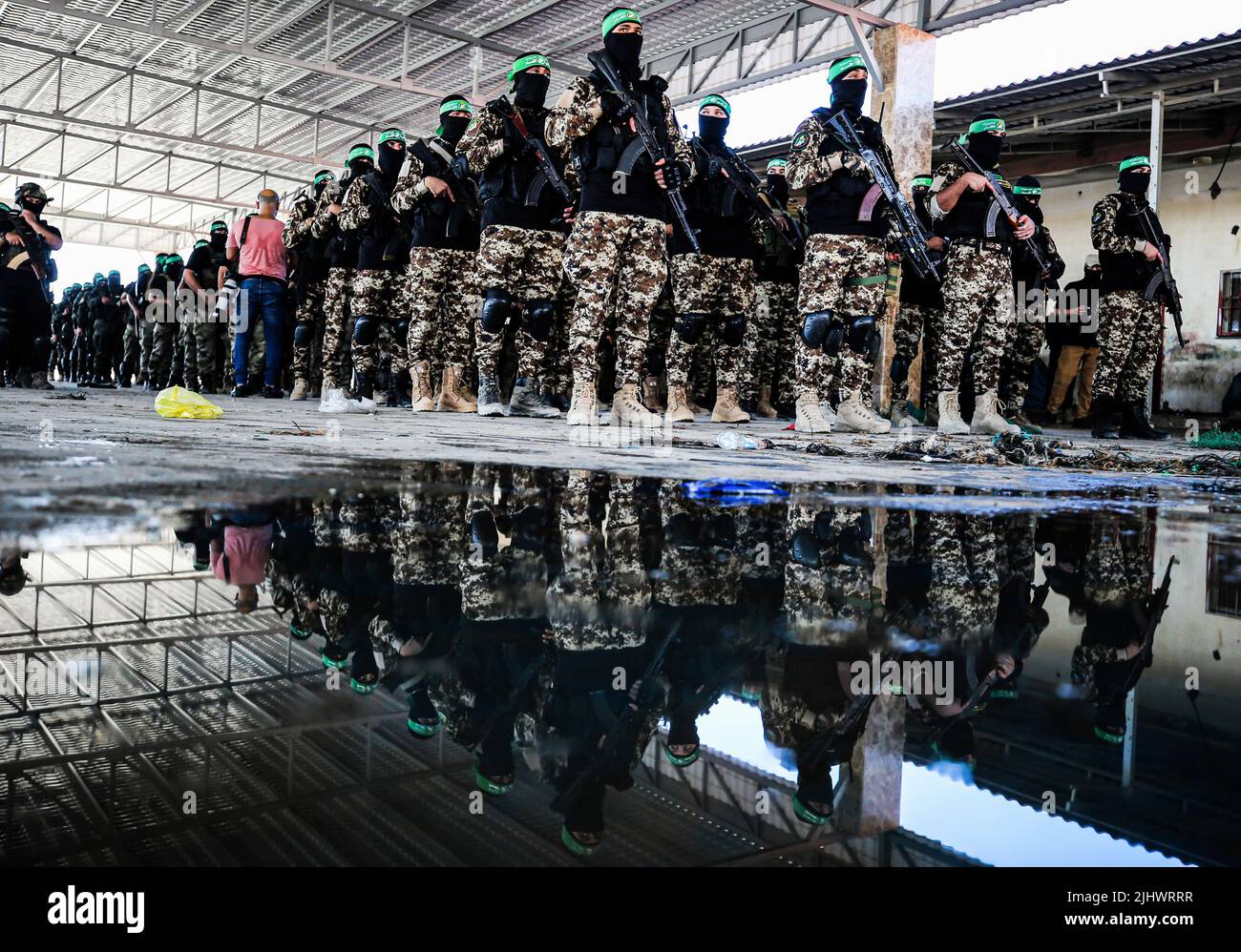 Hamas military wing hi-res stock photography and images - Alamy