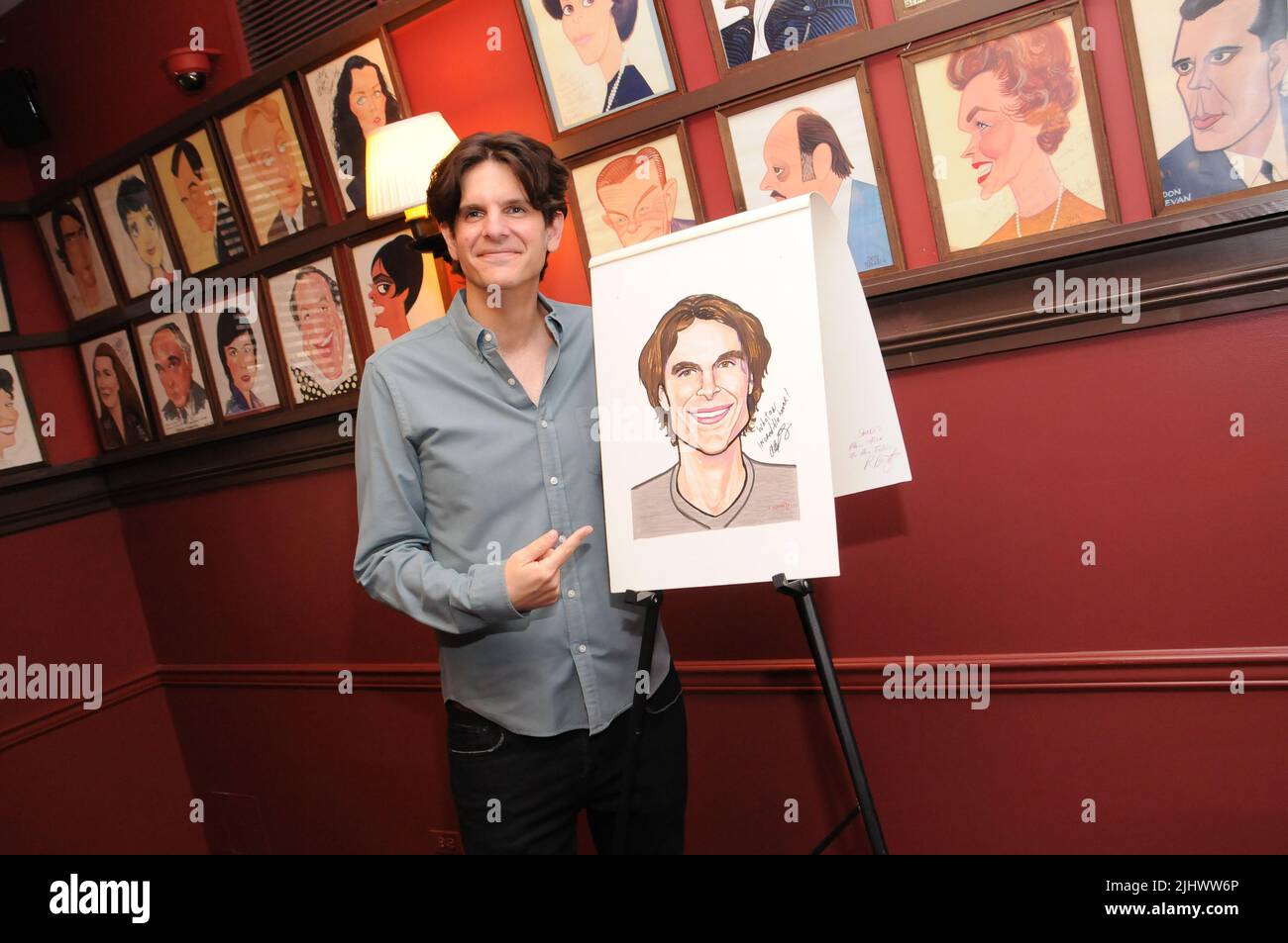Write/Director Alex Timbers has his caricature unveiled at Sardi's ...