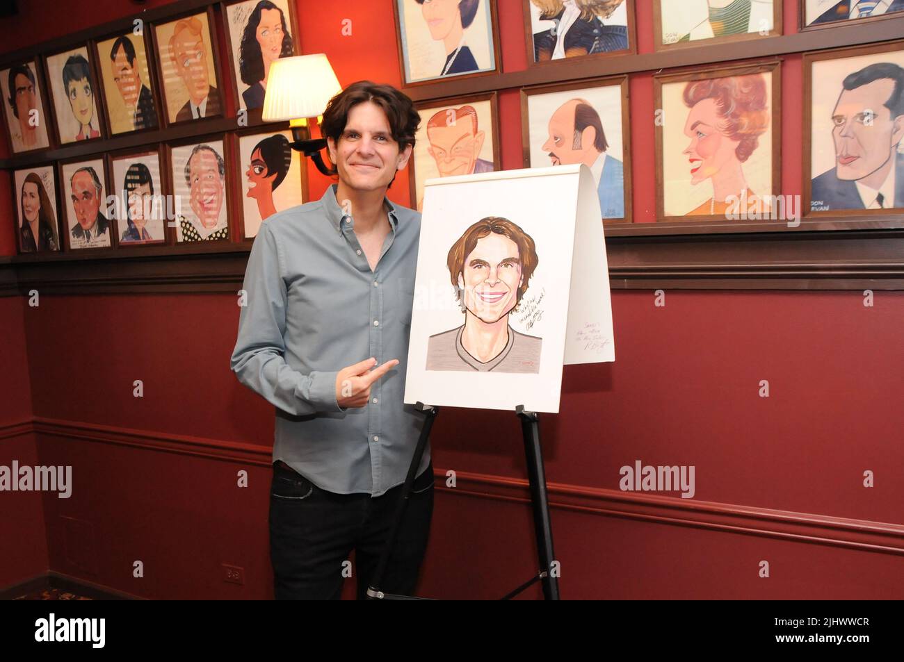 Sardis caricature hi-res stock photography and images - Alamy