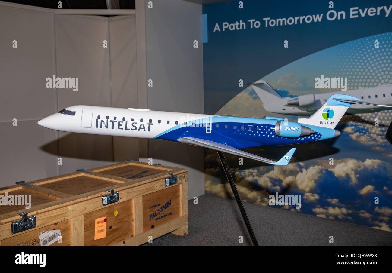 Intelsat model aircraft hi-res stock photography and images - Alamy