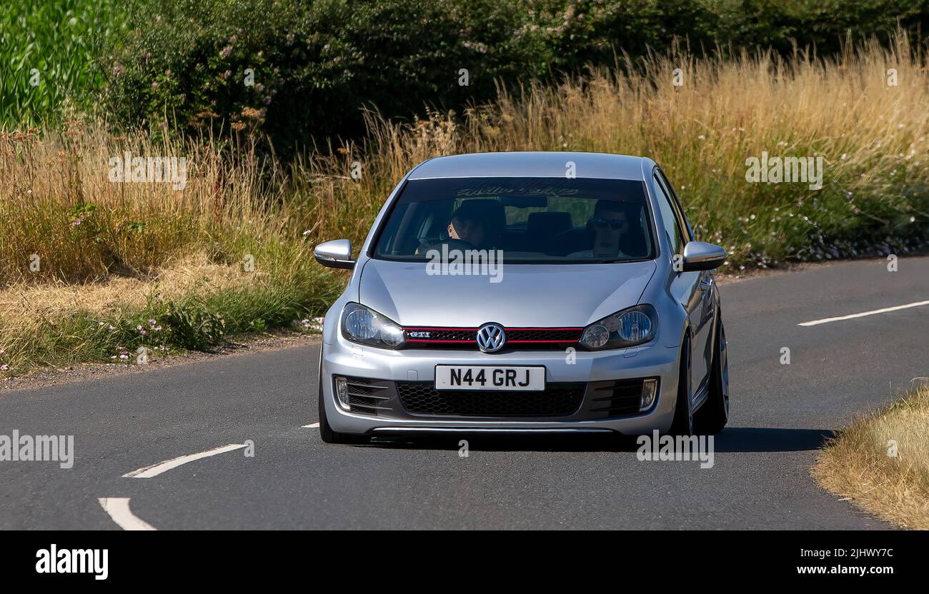 Silver volkswagen golf hi-res stock photography and images - Alamy