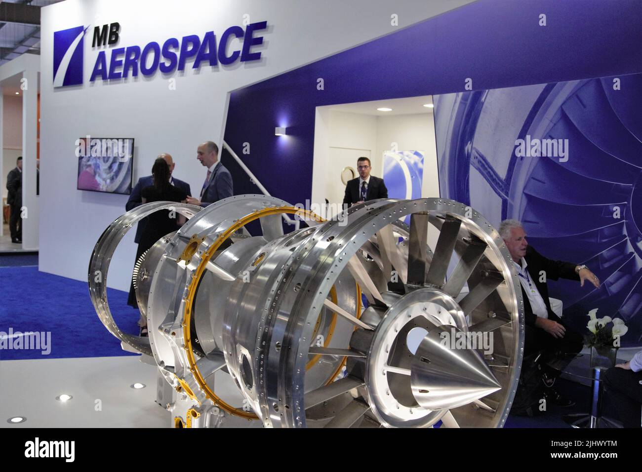 Engine components hi-res stock photography and images - Alamy