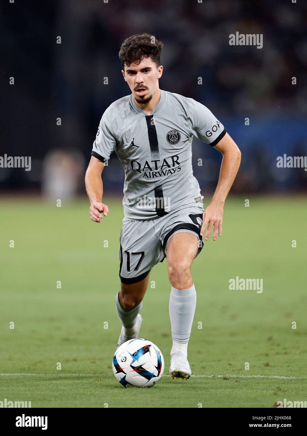 Vitinha psg 2022 hi-res stock photography and images - Alamy