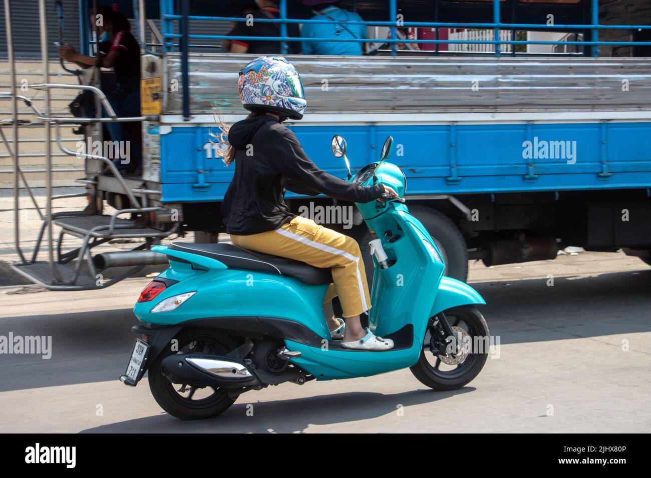 Truck carrying people hi-res stock photography and images - Alamy