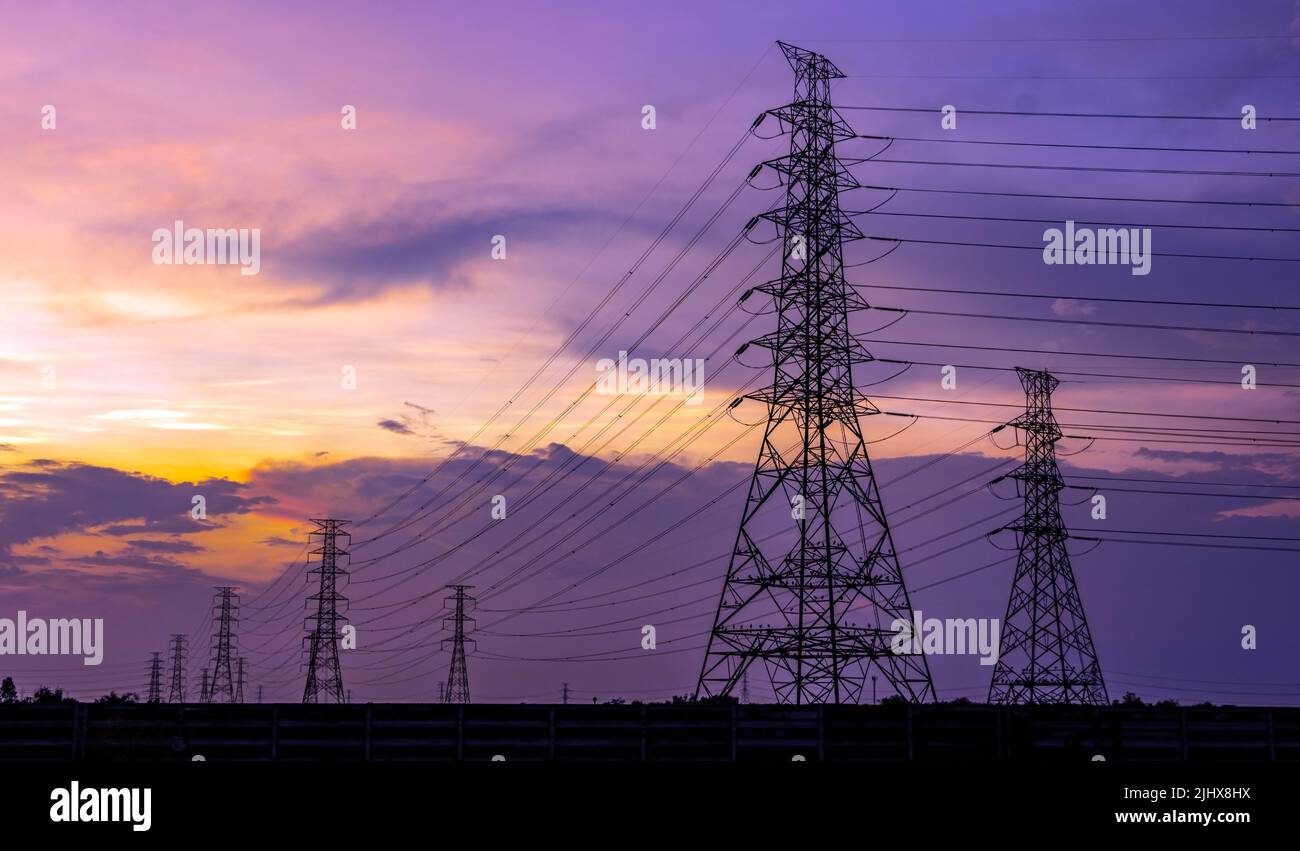 Electrical towers silhouette hi-res stock photography and images - Alamy