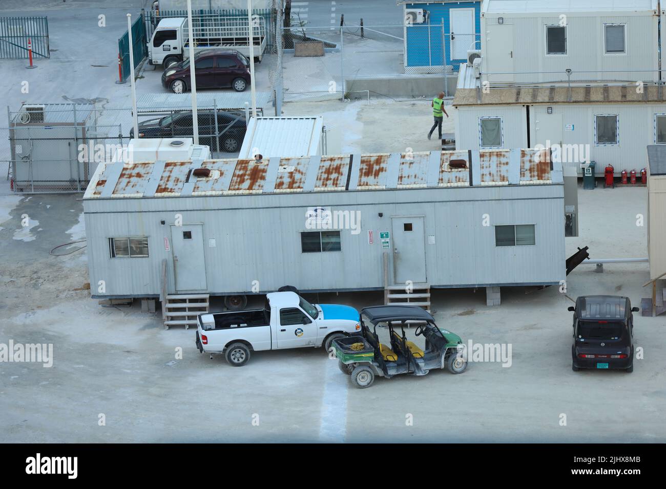 Mobile office buildings or container site office for construction site ...