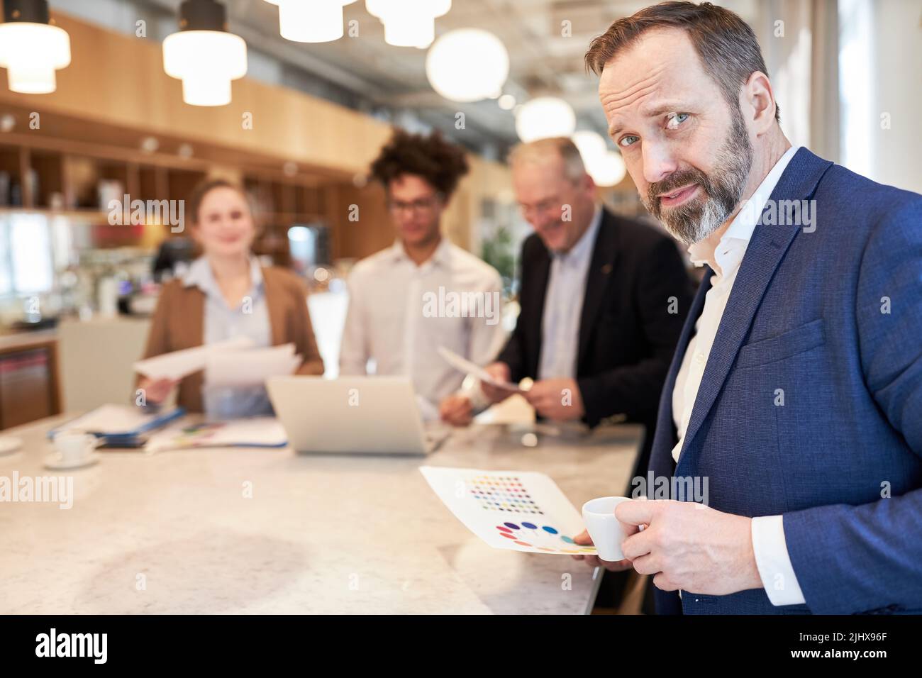 Manager employee interaction hi-res stock photography and images - Alamy