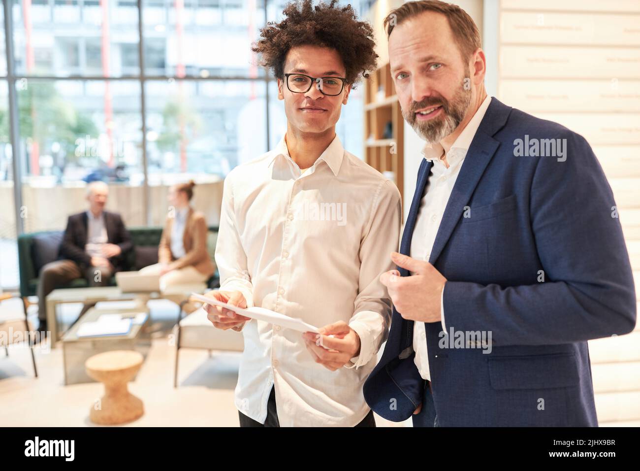 Entrepreneur partnership hi-res stock photography and images - Alamy