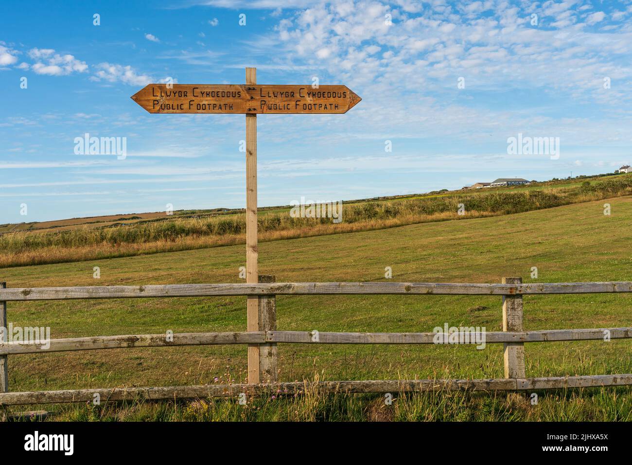 bilingual welsh english public information sign reading public footpath ...
