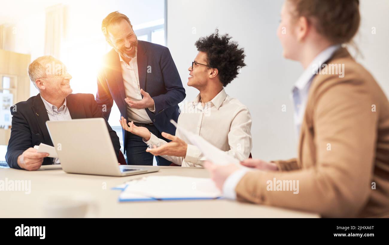 Digital consultancy hi-res stock photography and images - Alamy