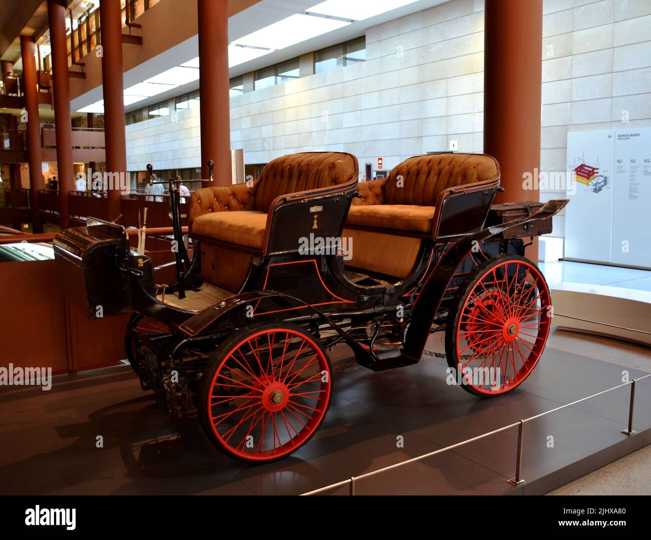 Classic car from the early 20th century at an exhibition Stock Photo ...