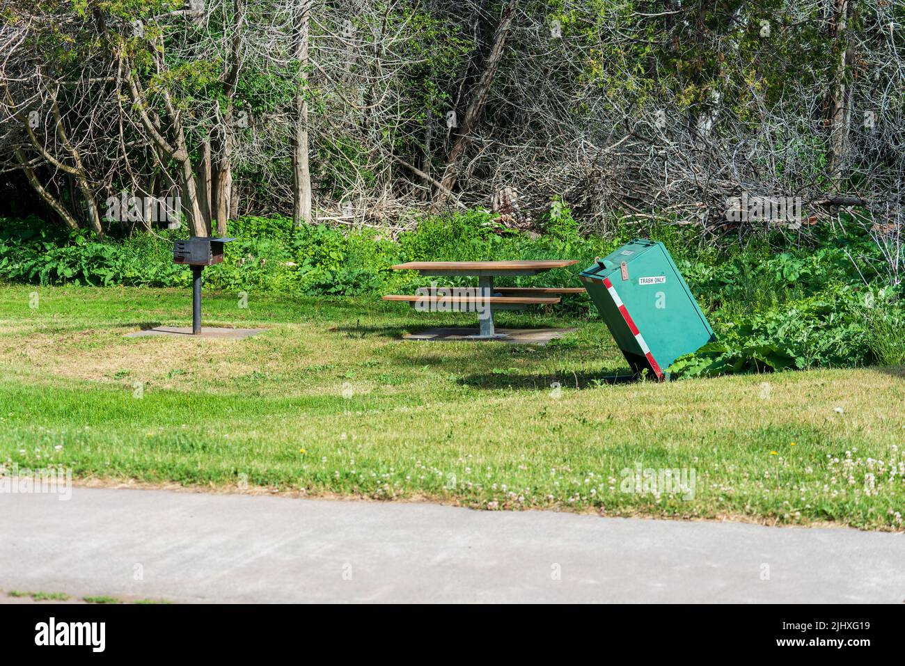 Animal proof trash receptacle hi-res stock photography and images - Alamy