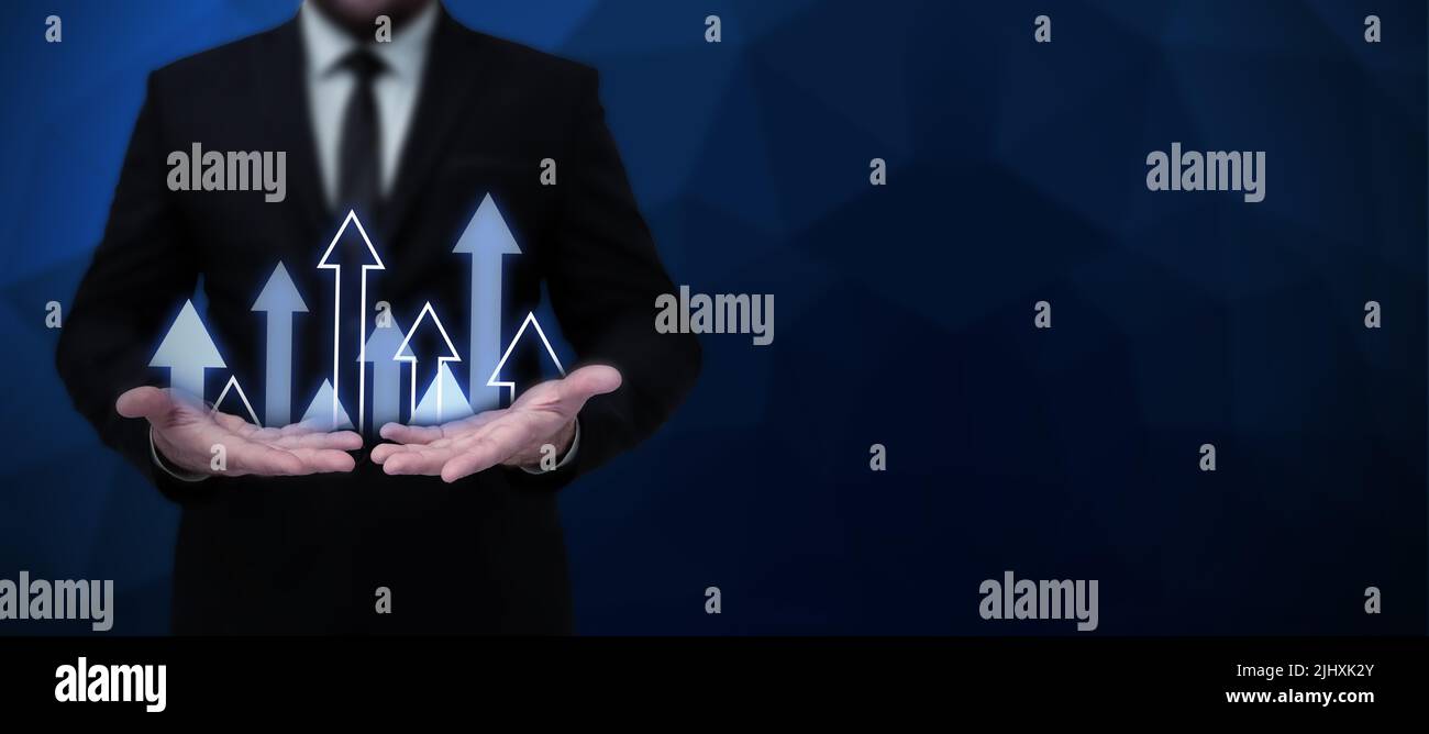 Businessman in suit holding notepad symbolizing successful teamwork ...