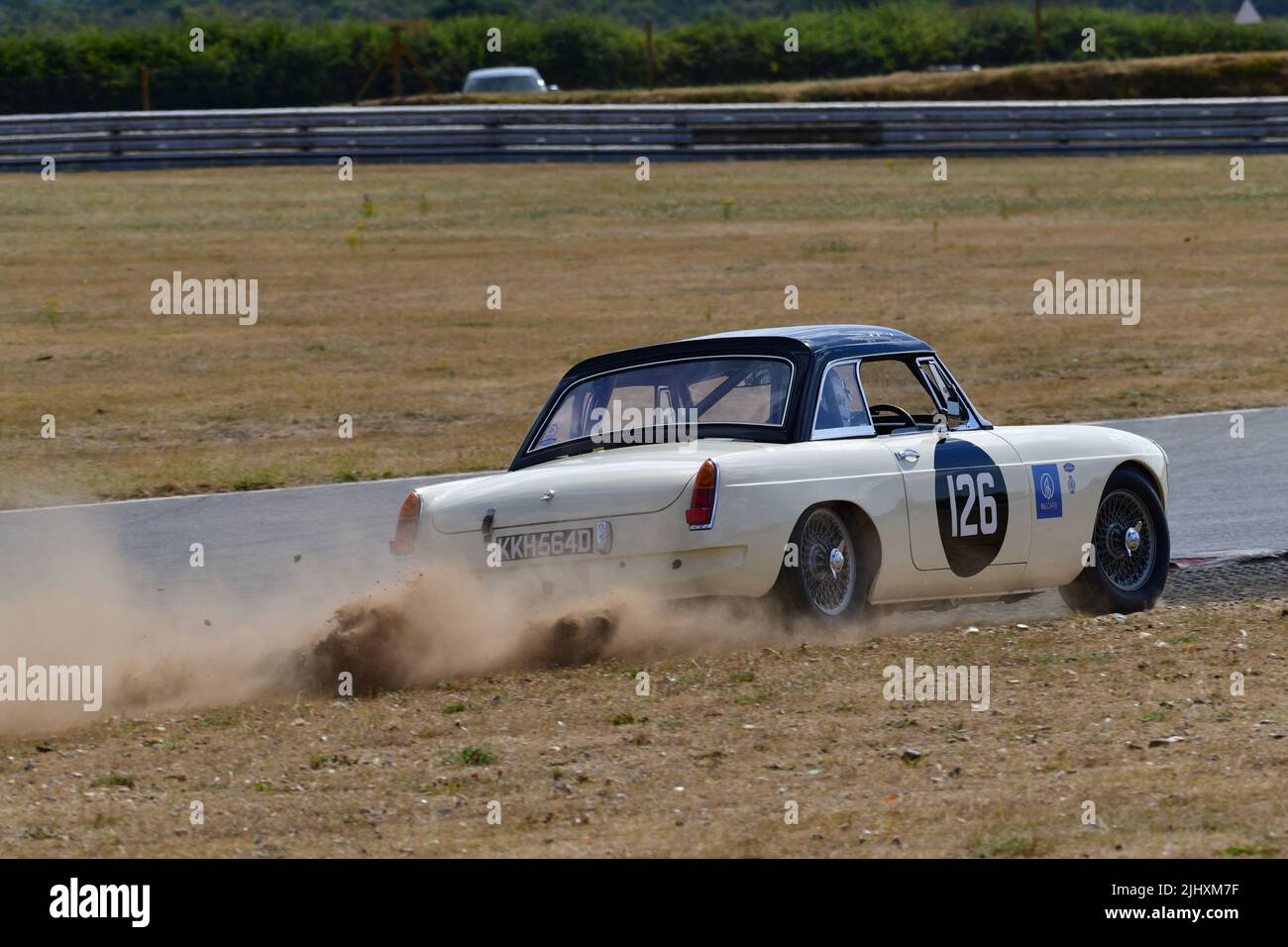 Kicking up the dust, Guy Harman, Marc Gordon, Nick Finburgh, MG B, MRL ...