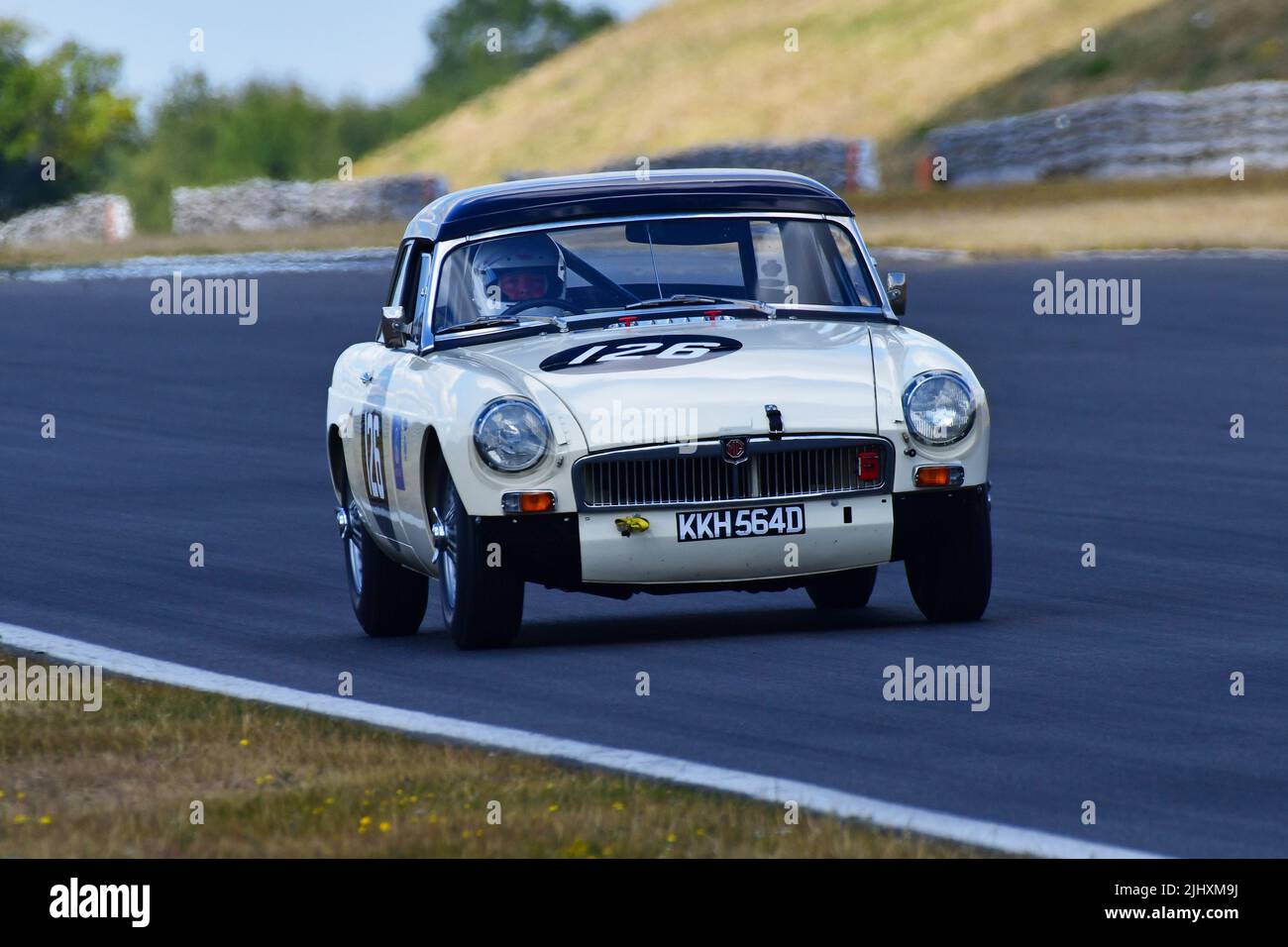 Guy Harman, Marc Gordon, Nick Finburgh, MG B, MRL Royal Automobile Club ...