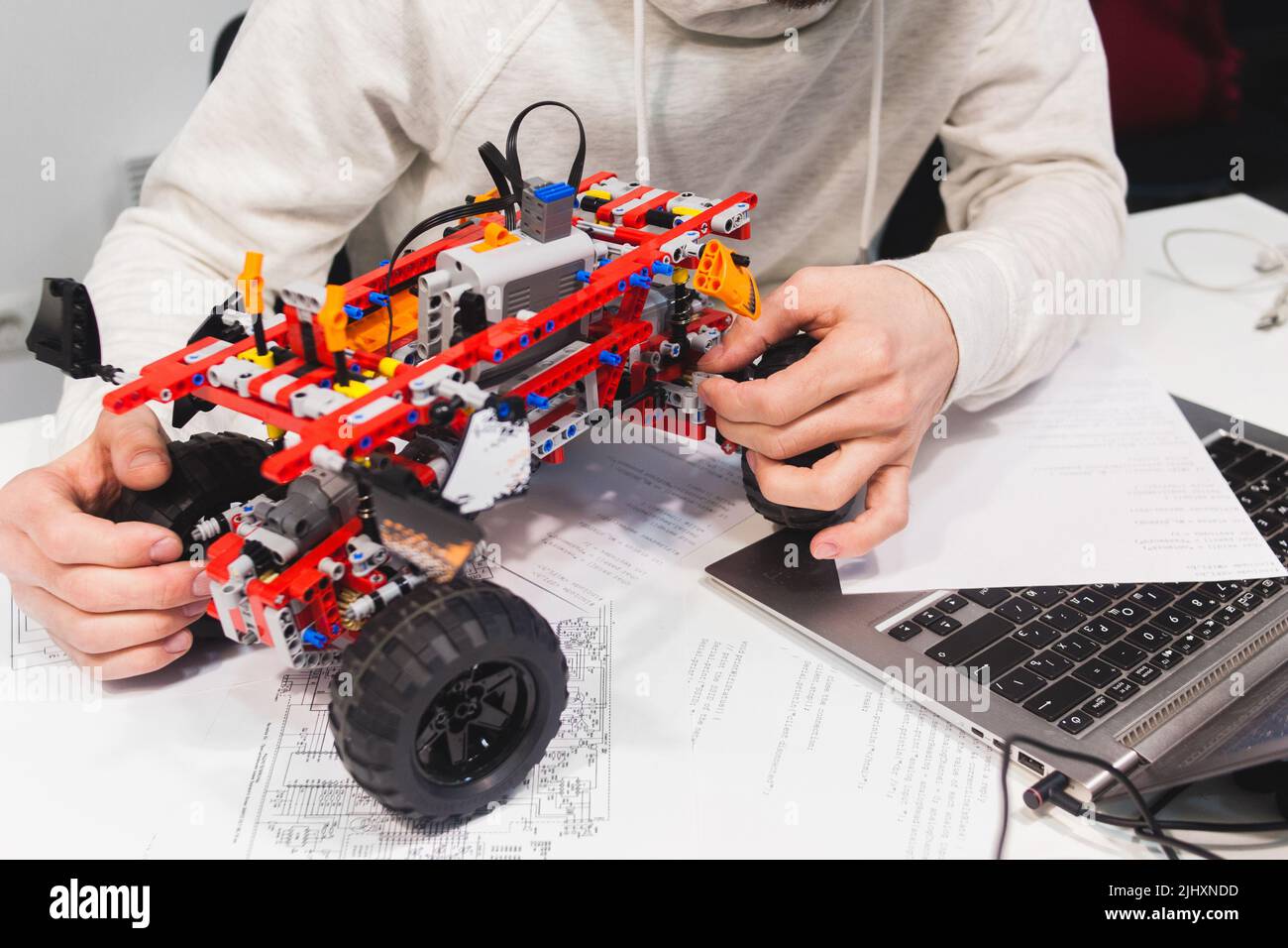 Mechatronics hi-res stock photography and images - Alamy