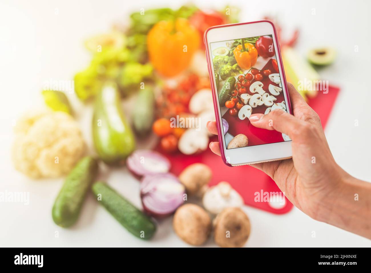 Look for a recipe on the internet with mobile phone based on vegetable ...