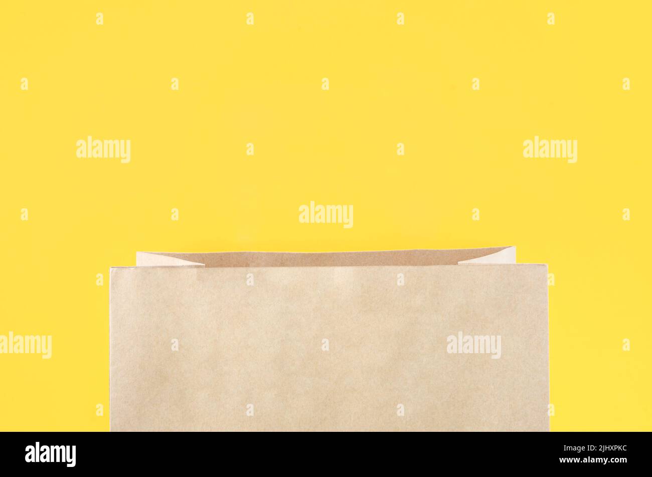 Brown paper bag open hi-res stock photography and images - Alamy