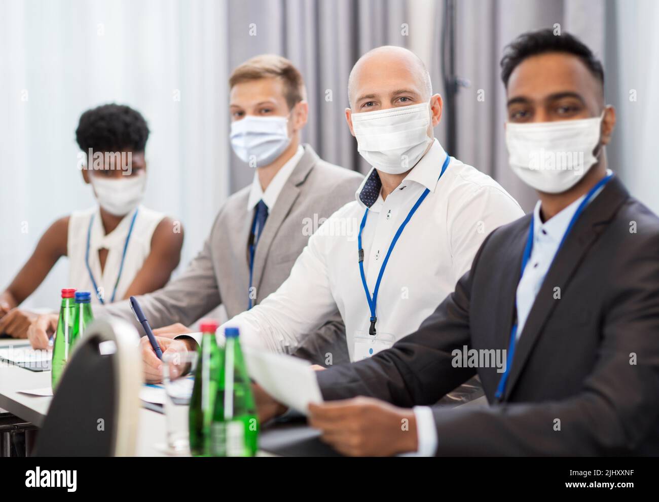 Safety meeting hi-res stock photography and images - Alamy
