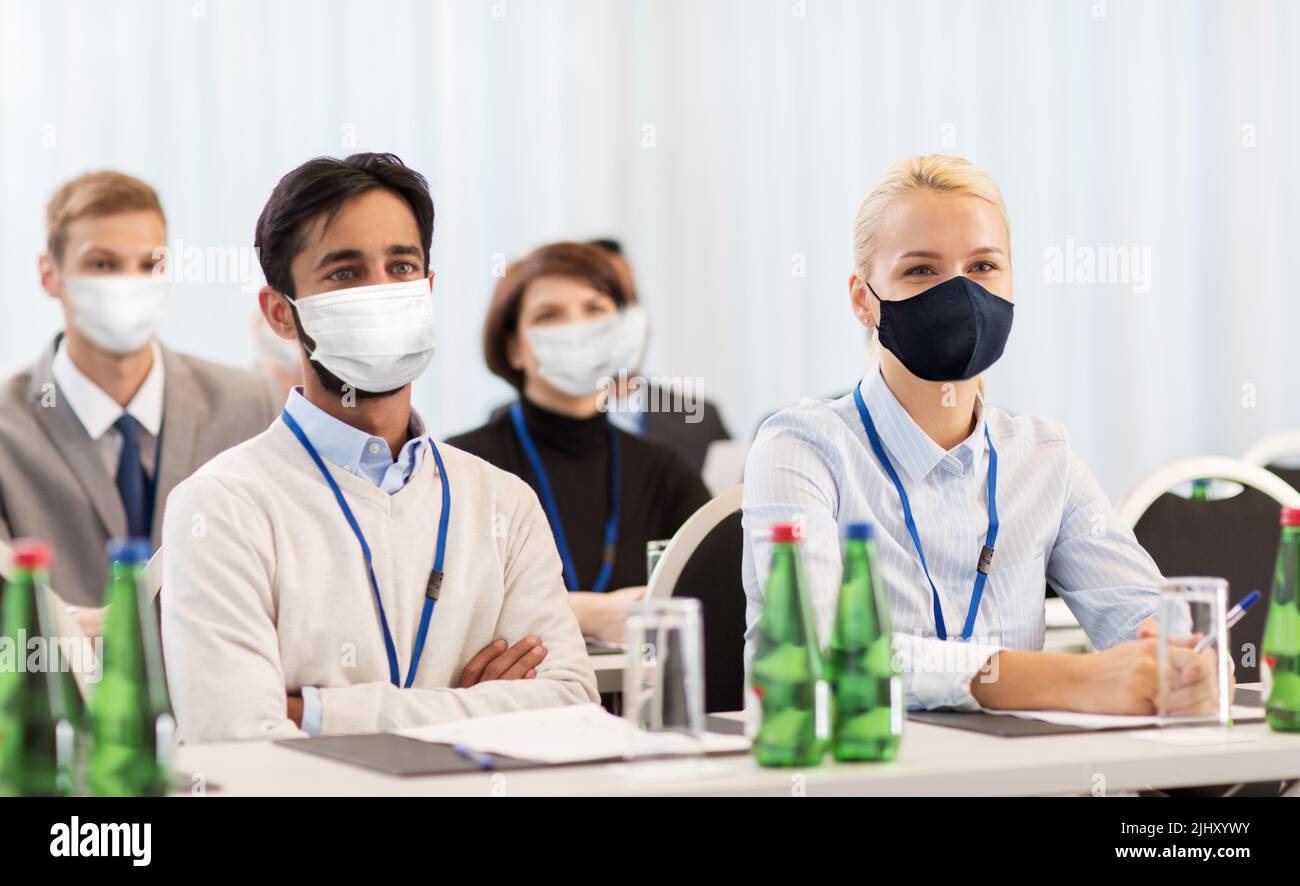 business people in masks at worldwide conference Stock Photo - Alamy