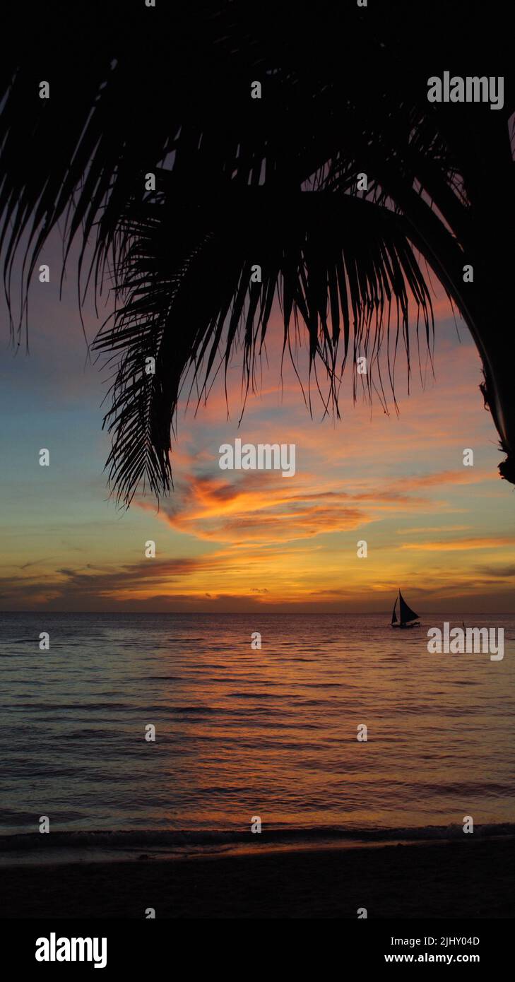 Boracay vertical hi-res stock photography and images - Alamy
