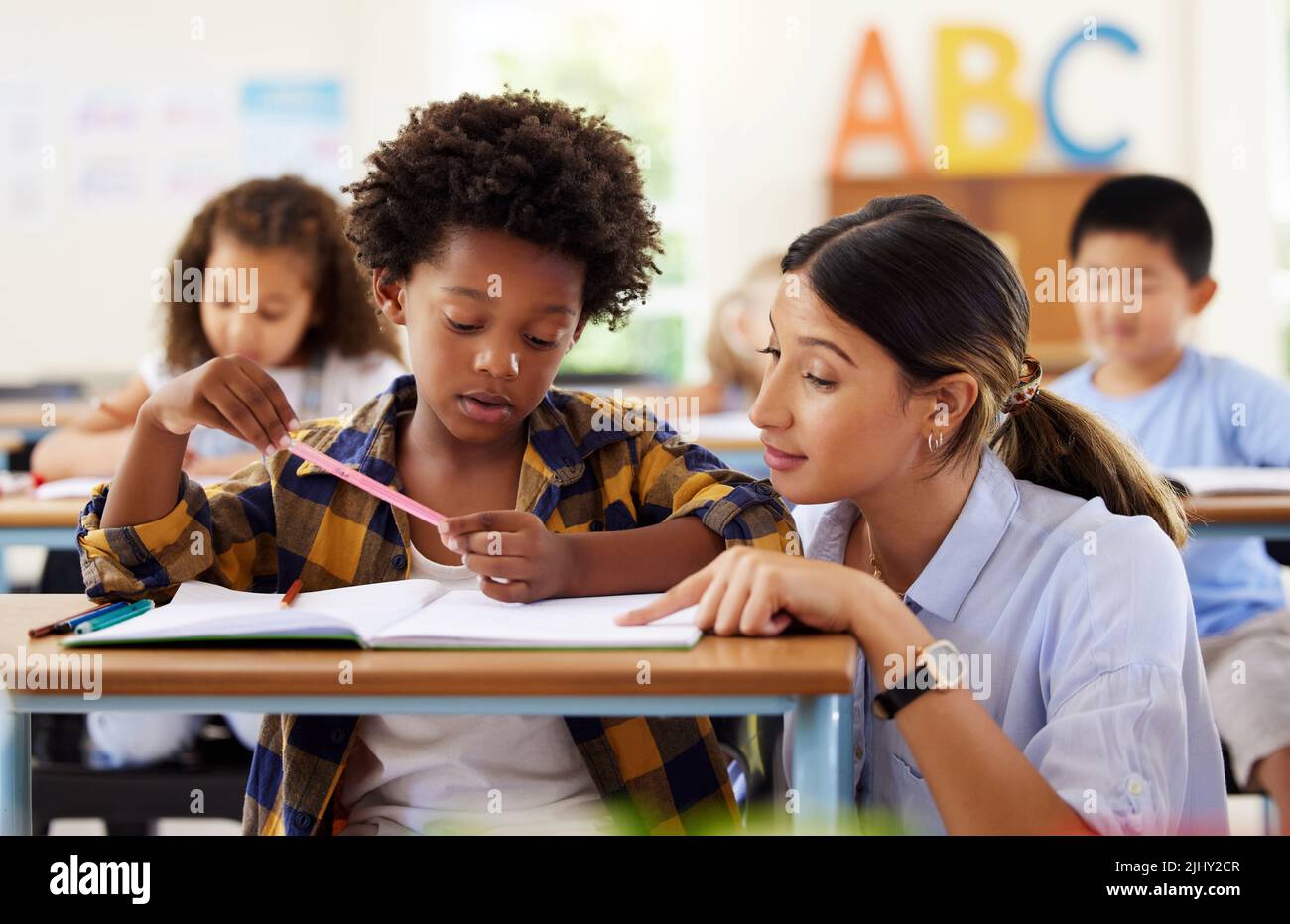 Teacher preschool hi-res stock photography and images - Alamy