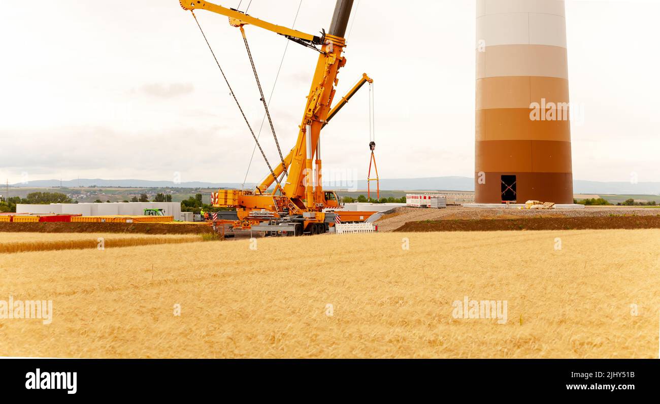 Assembling wind turbines hi-res stock photography and images - Alamy