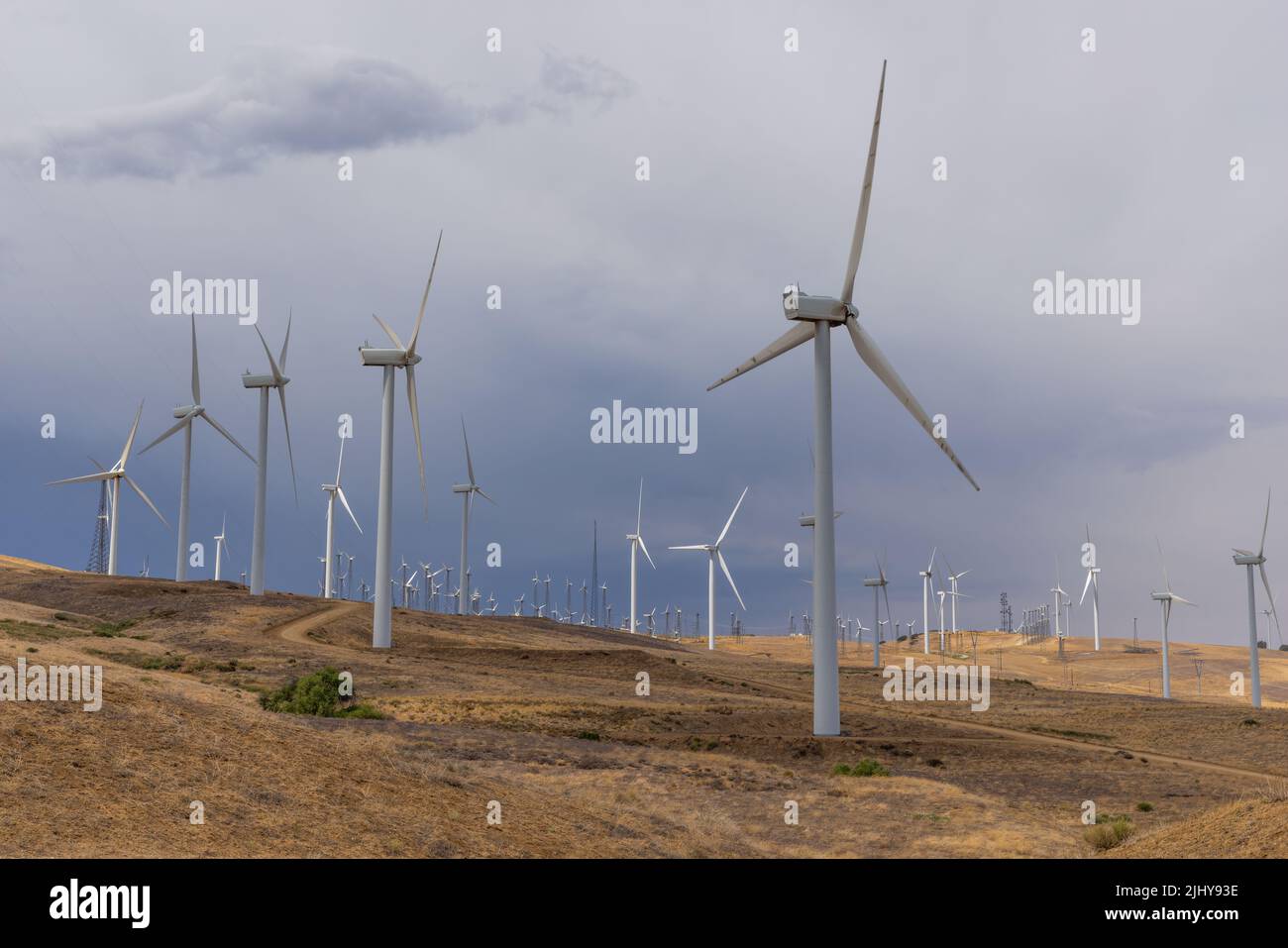 Wind turbines at Tehachapi Pass Windfarm, California Stock Photo - Alamy