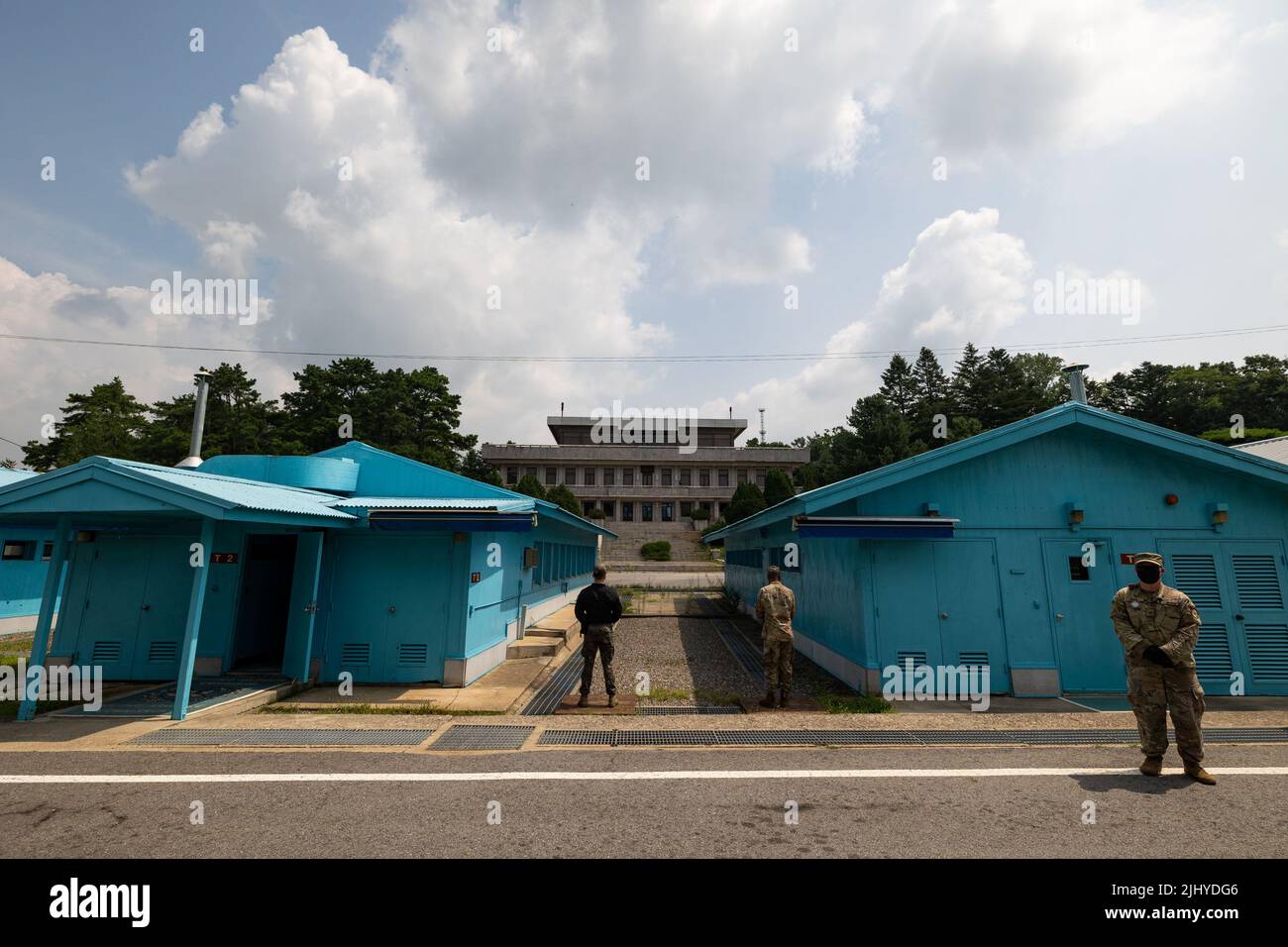 Border of panmunjomm hi-res stock photography and images - Alamy