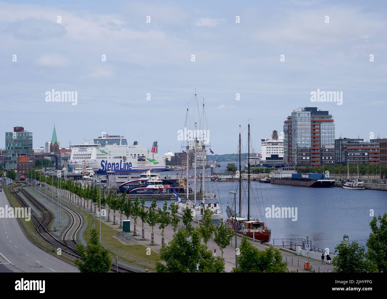 Kiel, Germany. 21st July, 2022. A Stena Line Scandinavian ferry (l ...