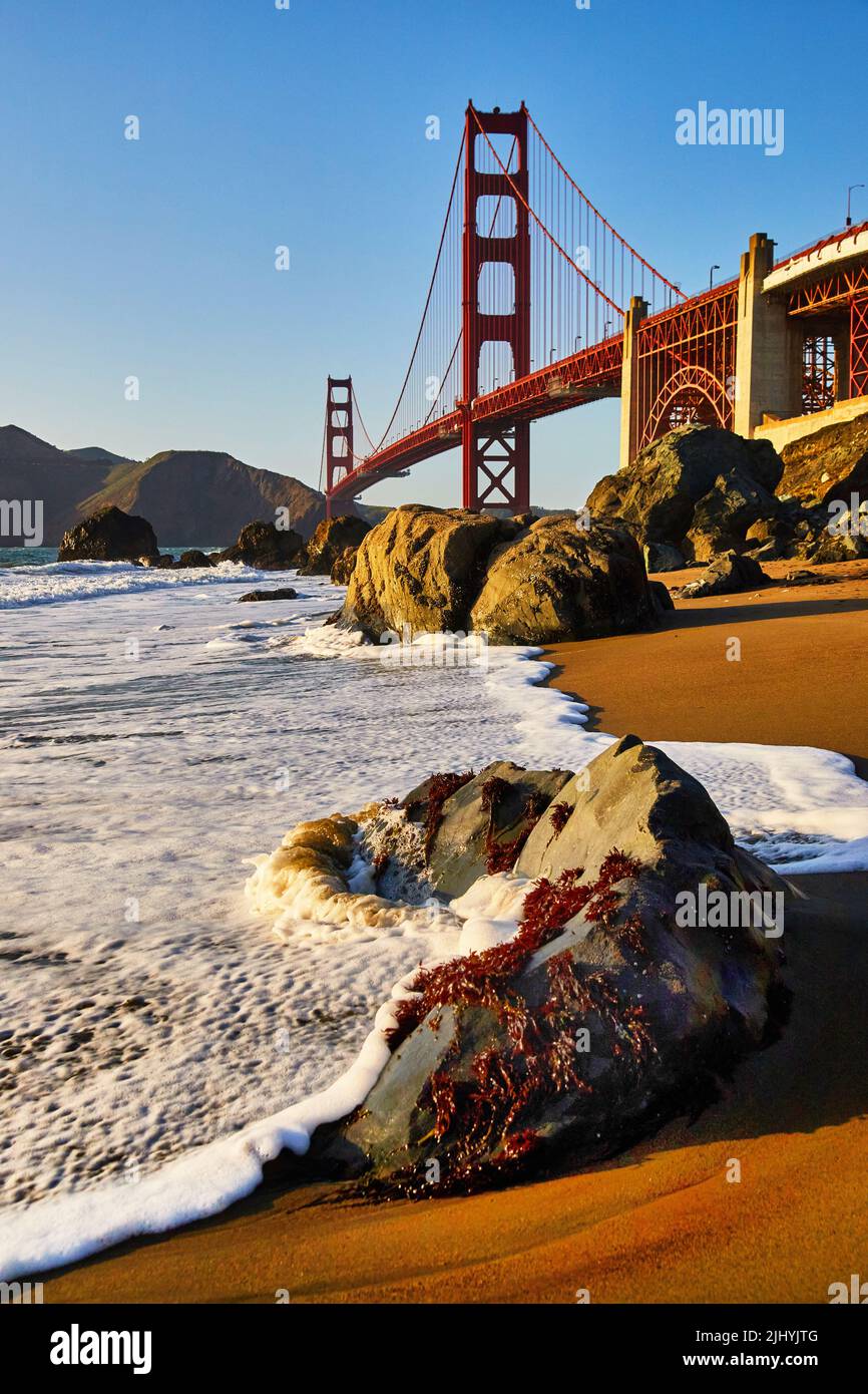 Golden gate bridge over waves hi-res stock photography and images - Alamy