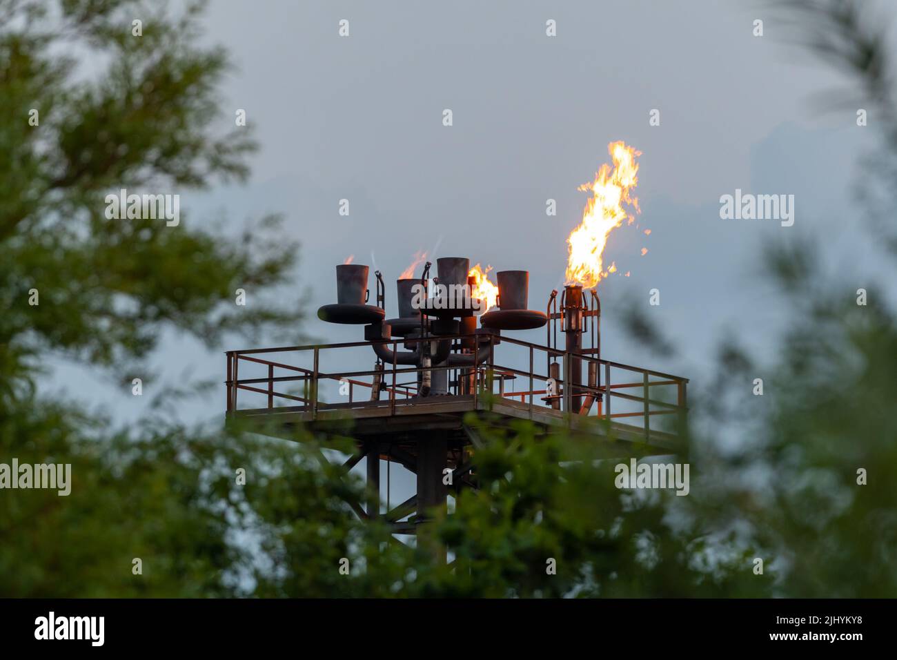 Gas terminal hi-res stock photography and images - Alamy