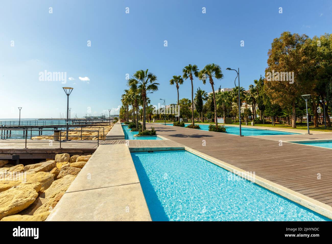 swimming pool - luxury hotel Stock Photo - Alamy