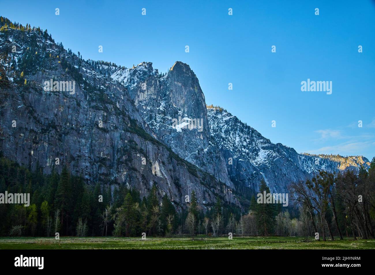 Cathedral rock snow hi-res stock photography and images - Alamy