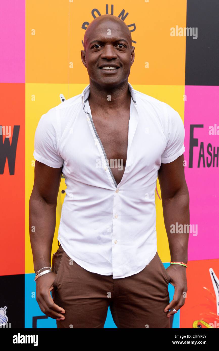 Kevin Adams arrives on the red carpet for 'Jean Paul Gaultier's Fashion ...
