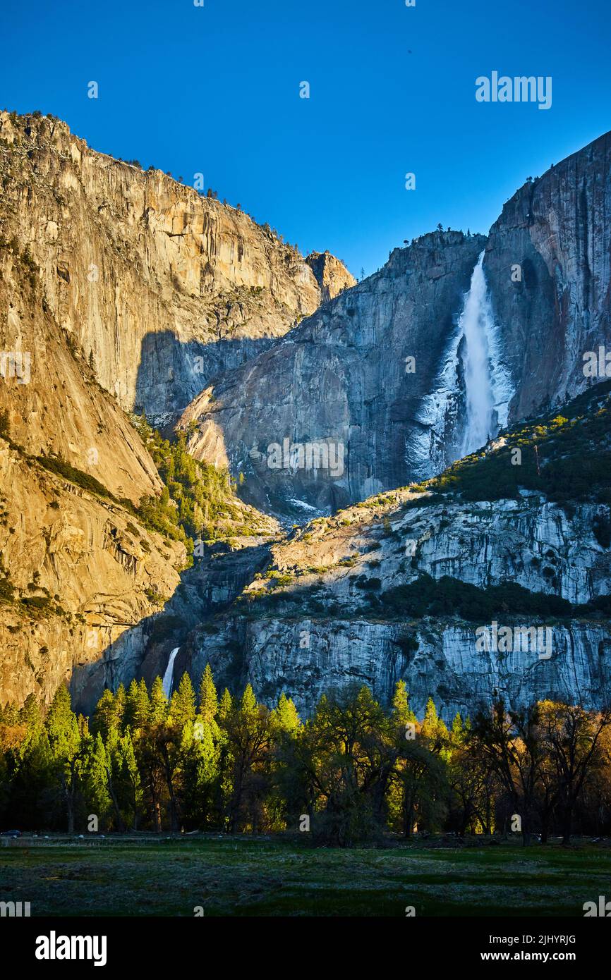 Valley view of Upper Yosemite Falls at sunrise Stock Photo - Alamy