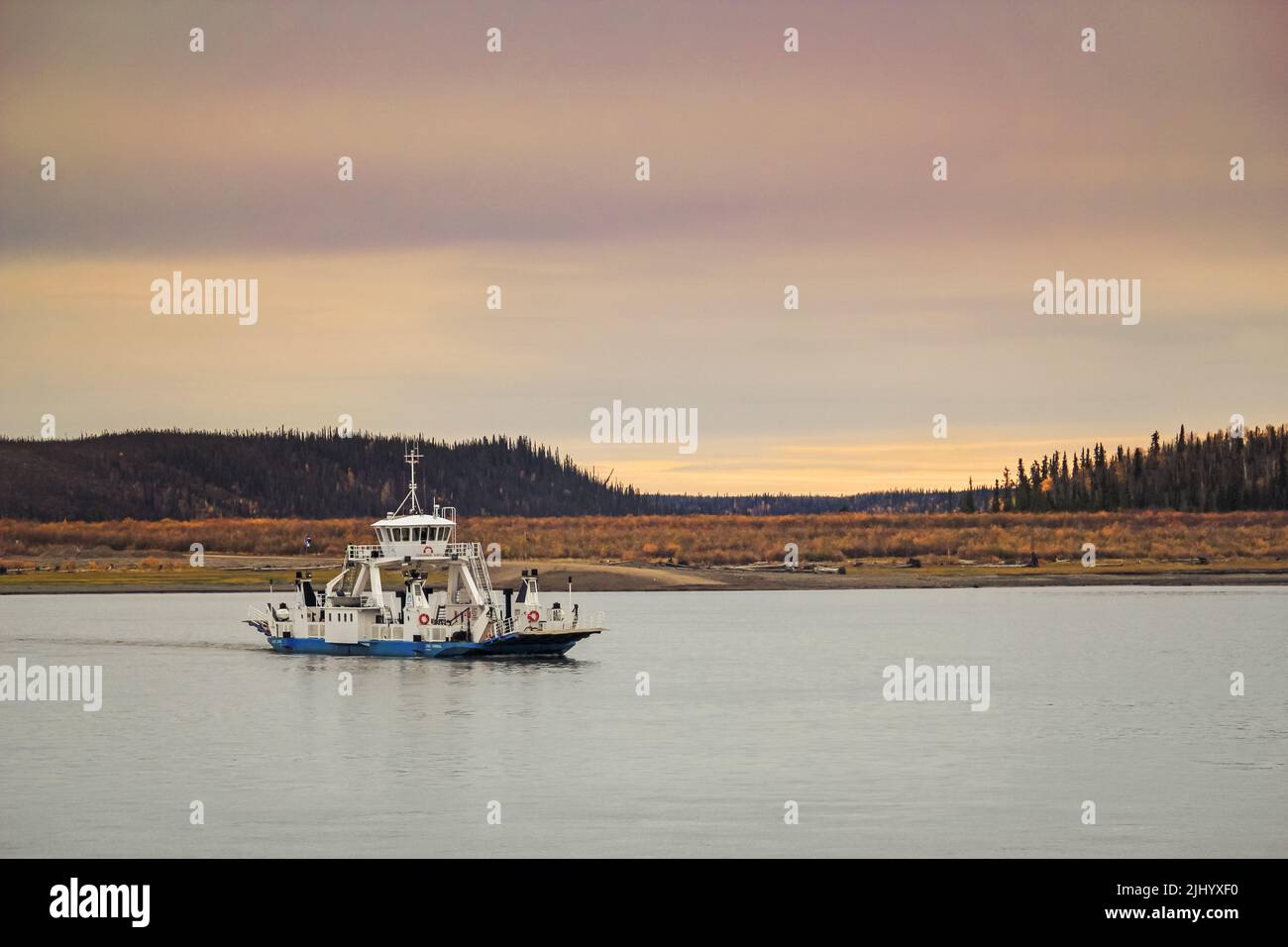 Mackenzie river canada hi-res stock photography and images - Alamy