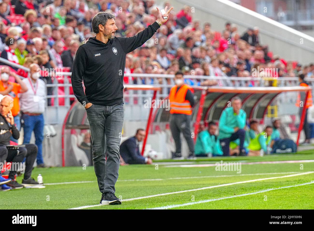 Mark van bommel antwerp hi-res stock photography and images - Alamy