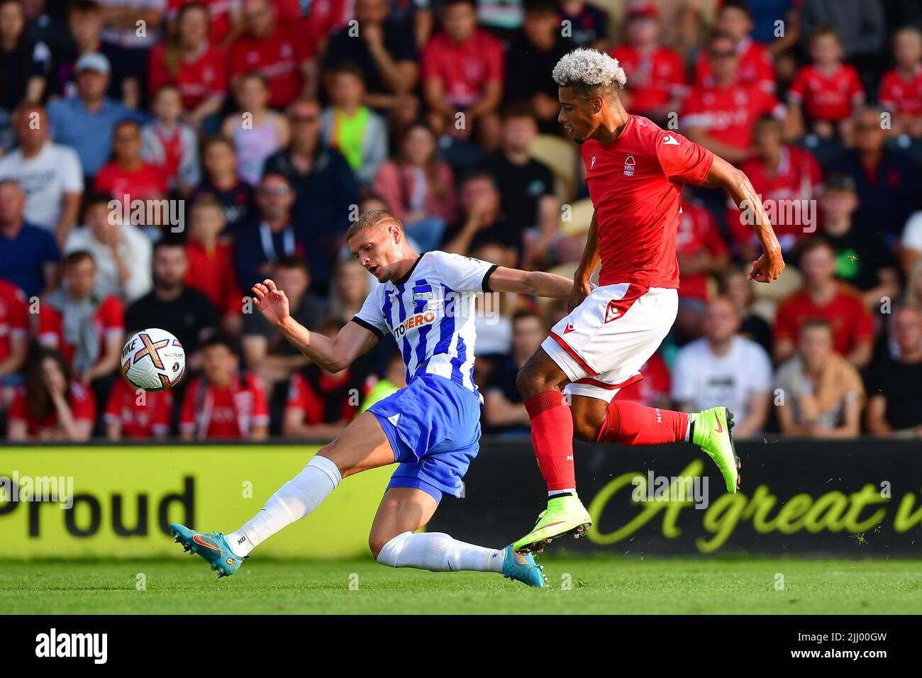 Lyle taylor of nottingham forest battles hi-res stock photography and ...
