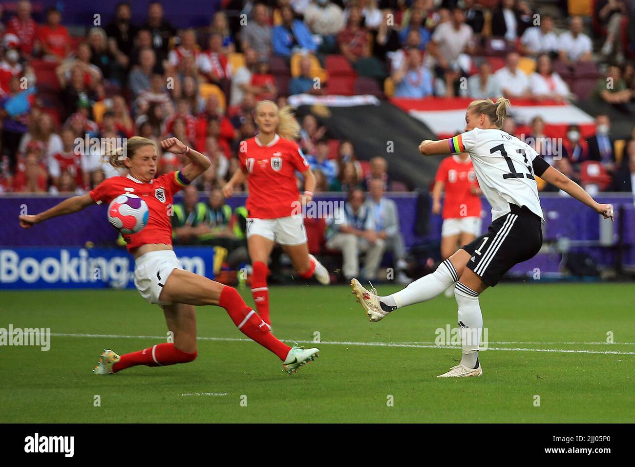 Euro 2022 women alexandra popp hi-res stock photography and images - Alamy