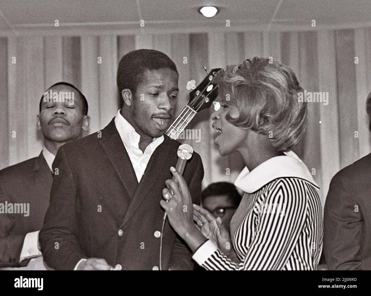 MAXINE BROWN American Soul singer with her vocal partner Chuck Jackson ...