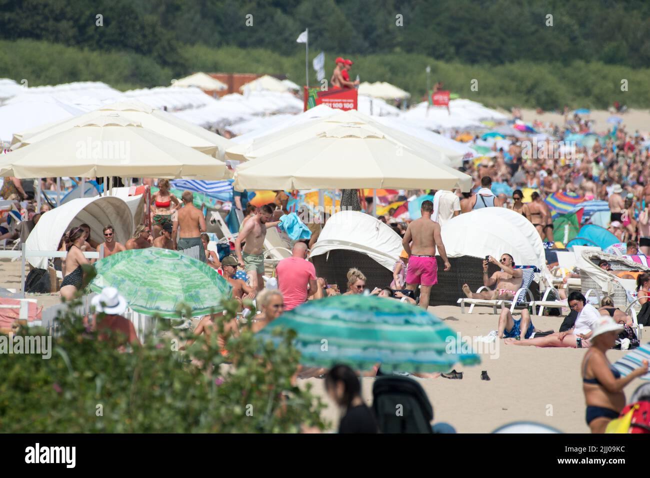 Poland extreme summer temperature hi-res stock photography and images ...