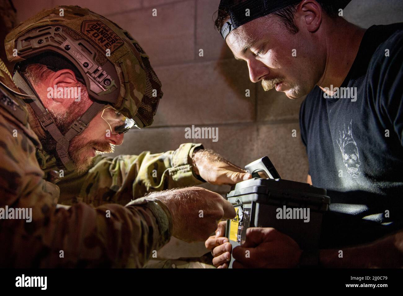 Australia clearance diving team hi-res stock photography and images - Alamy