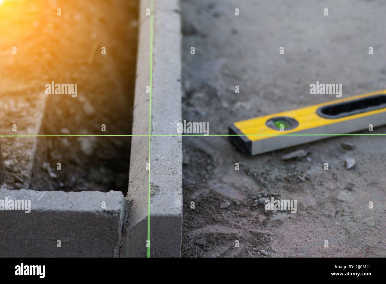 Pavement level garden hi-res stock photography and images - Alamy