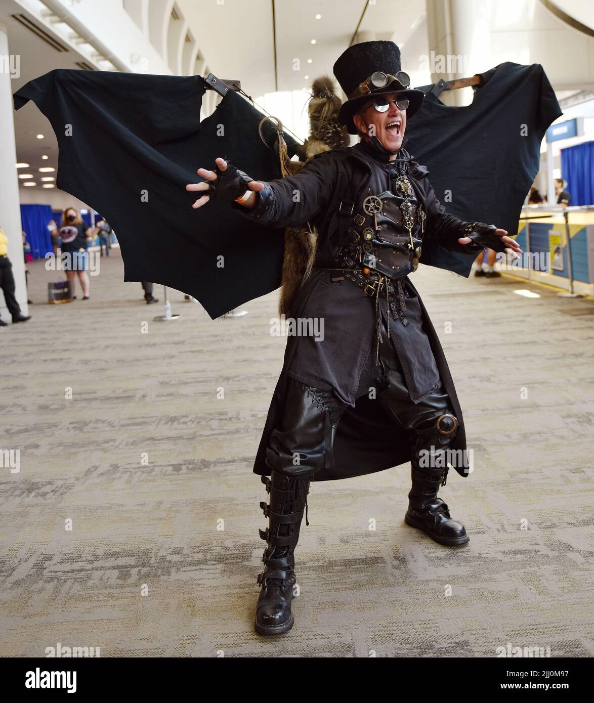 San Diego, United States. 21st July, 2022. A cosplayer attends Comic ...