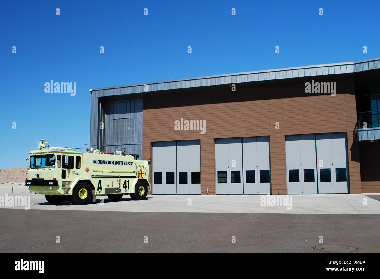 Modern airport fire department fire engine hi-res stock photography and ...