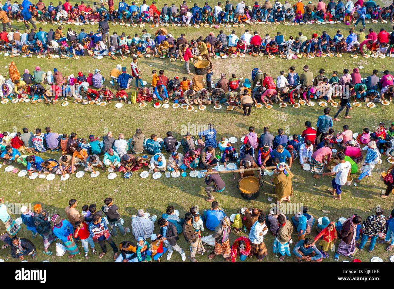 People gather in rural Bangladesh for Uros majlis, a traditional food ...